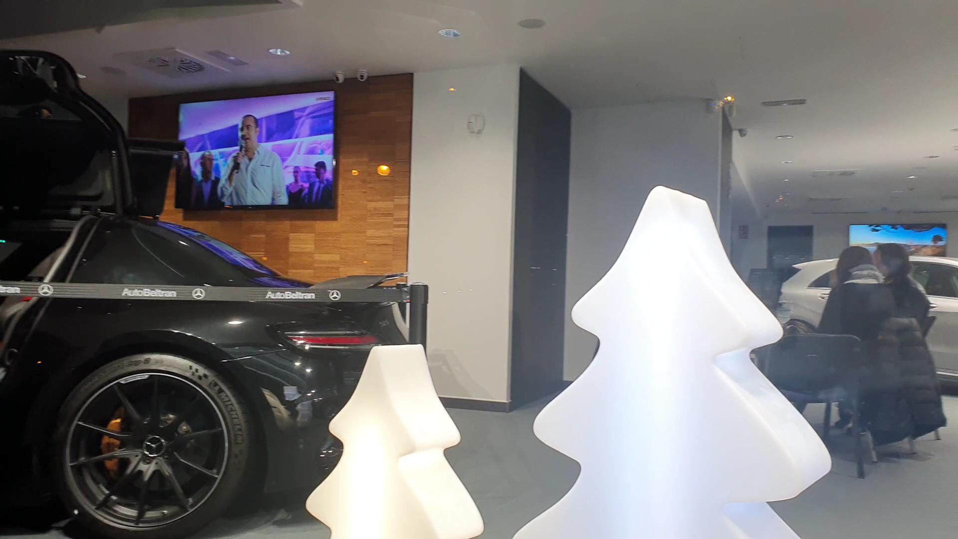 Mercedes-Benz LG Barcelona Castelldefels - MiConcesionario