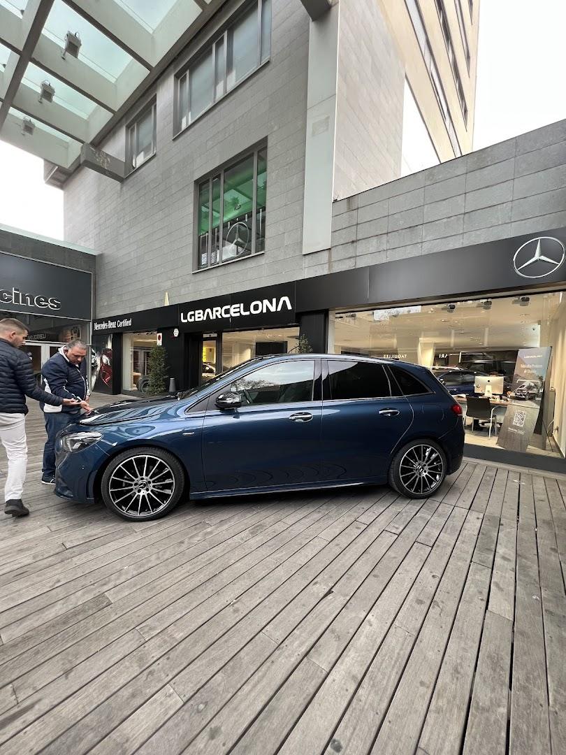 Mercedes-Benz LG Barcelona Castelldefels - MiConcesionario